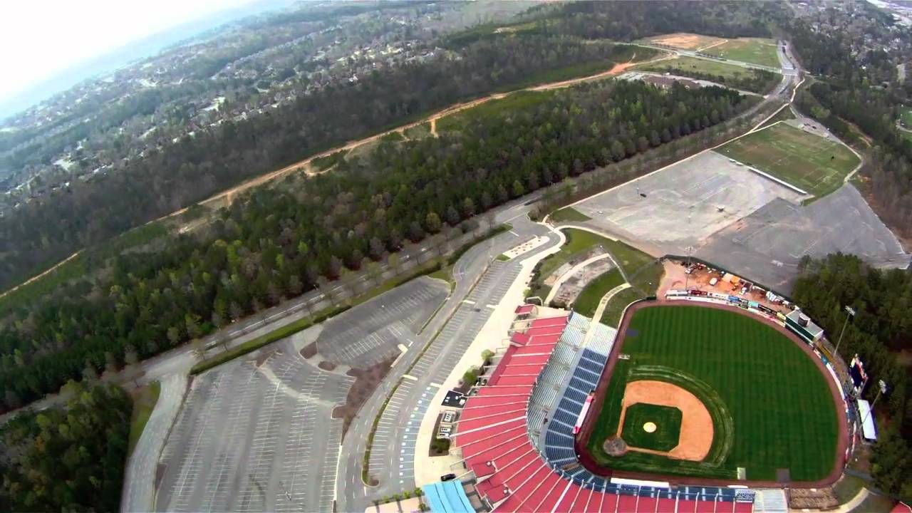 3-27-11 Gliding the Hoover Metropolitan Stadium - YouTube