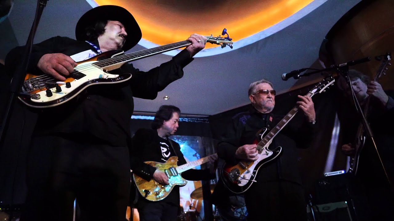 THE VENTURES - YouTube