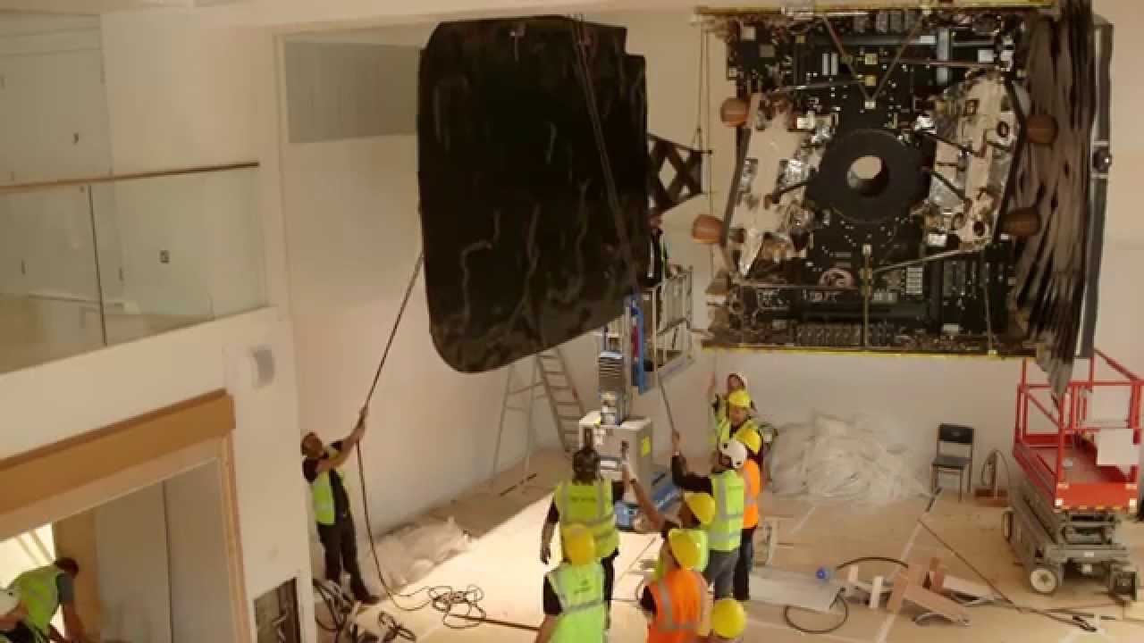 The Making of Information Age: Eurostar 3000 Communication Satellite ...