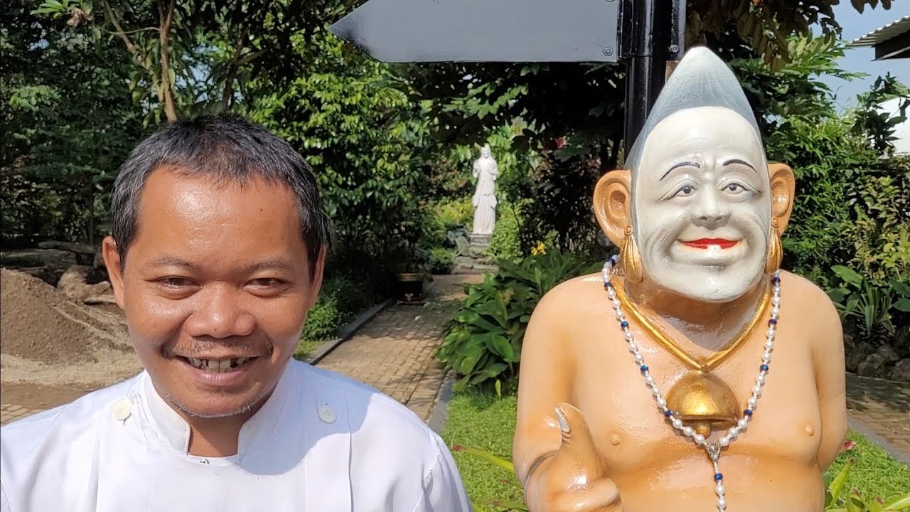 Patung Semar di Pekarangan Gereja Katolik Subang Bukan Berhala? - YouTube