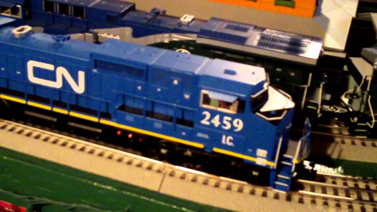 MTH Trains Premier Canadian National Dash 8 40CW - YouTube