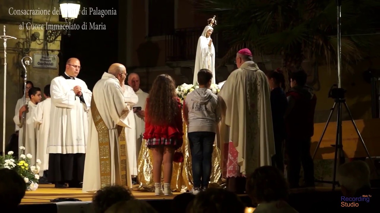 Consacrazione della città di Palagonia a Maria - YouTube