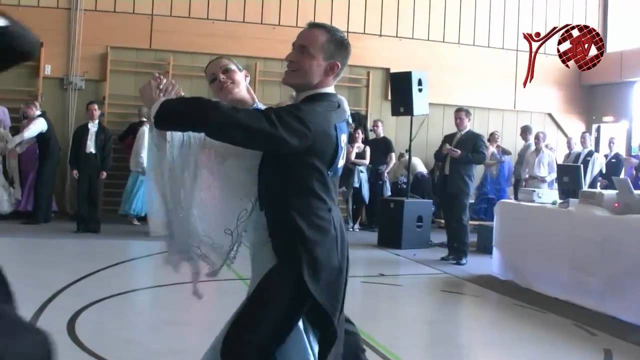 Tango - Jens und Viki - Berlin 2011 - Blaues Band - YouTube