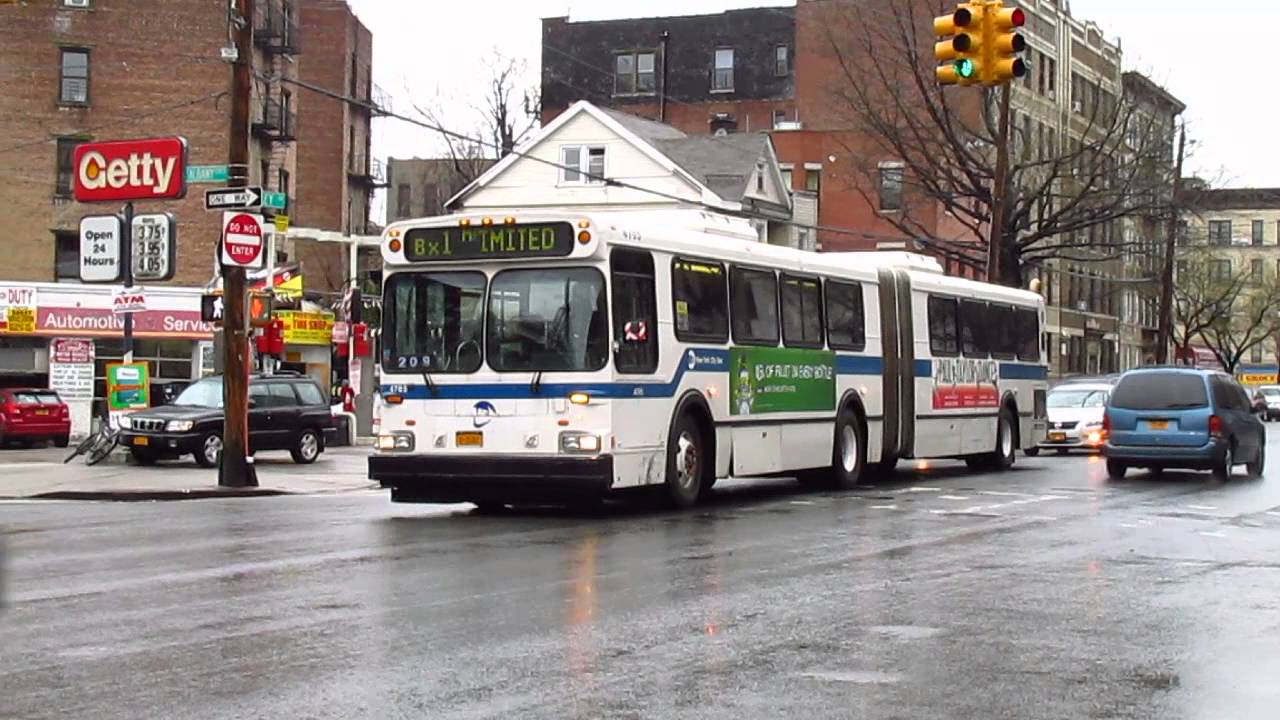 MTA New York City Bus: 1999 New Flyer D60HF Articulated #4705 on the ...