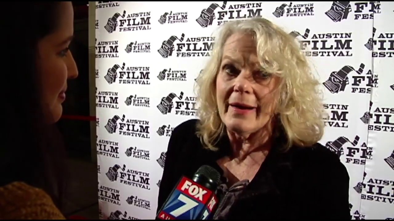 2019 Austin Film Festival: Libby Villari talks on "The Yellow Rose" red ...