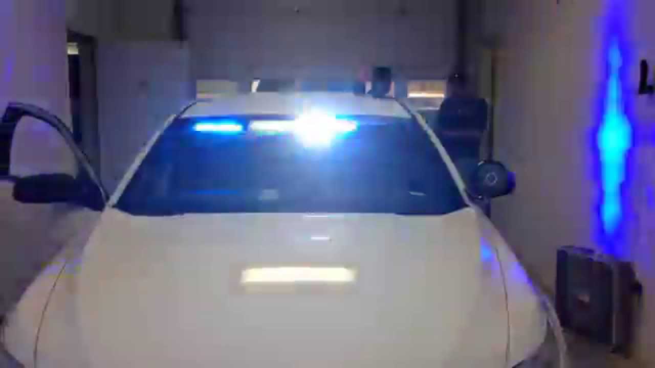 SoundOff Signal Pinnacle Interior Bar light Warp Flash - YouTube