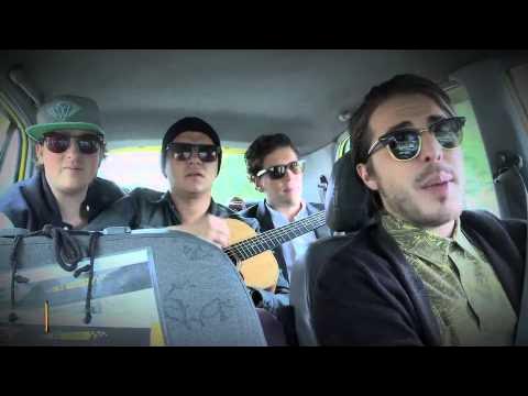 Piso 21 presenta 'Suele suceder' a la carrera - YouTube