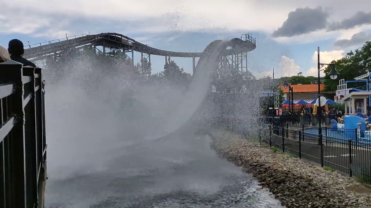 Splash Ride at La Ronde , Montreal - YouTube