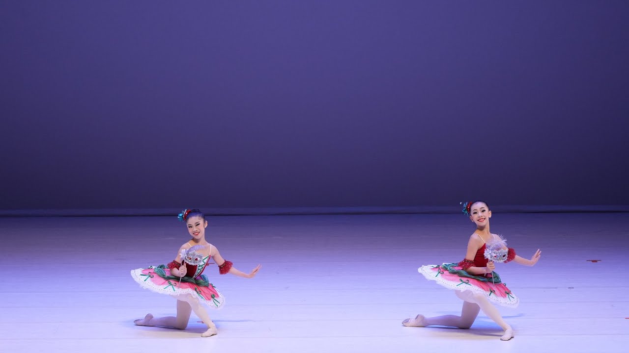 Classical ballet DUET ~ Cipollino Two Cherries - YouTube