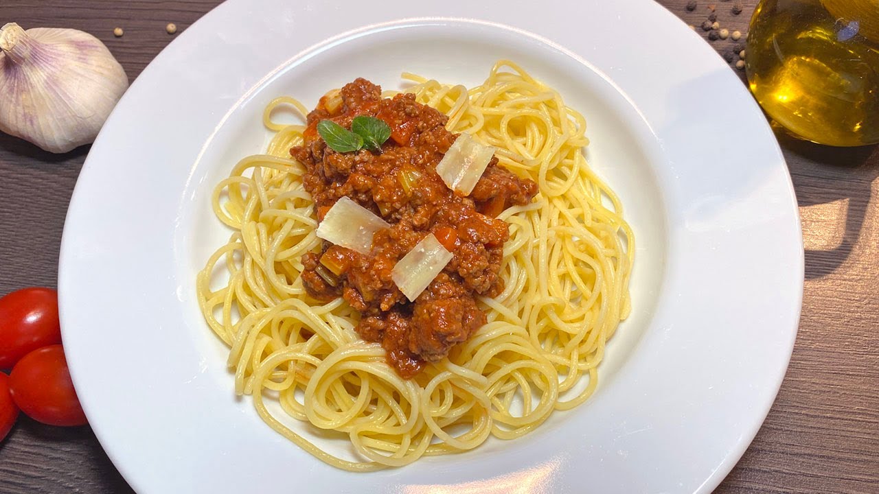 Original Spaghetti Bolognese | Herzhaft, einfach und unglaublich lecker ...