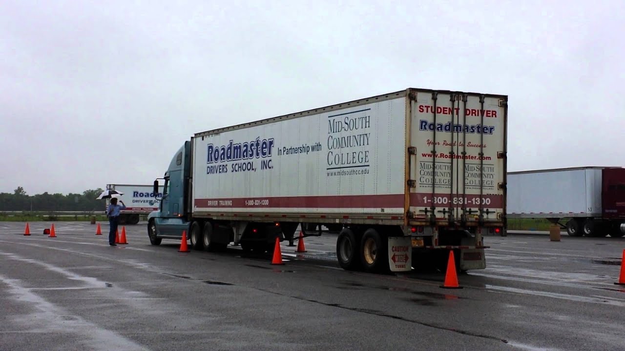 Straight line and backing for the first time - YouTube