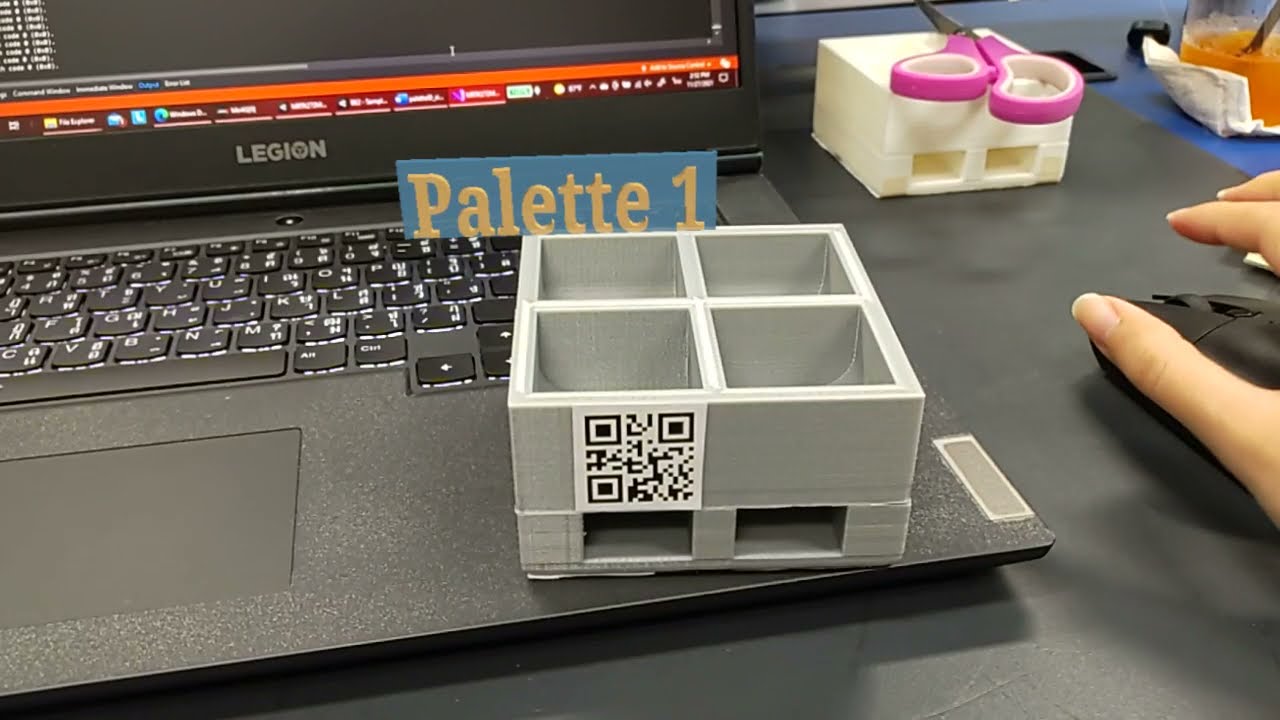 Test Hololens Vuforia Engine | QR Code tracking to display augmented ...