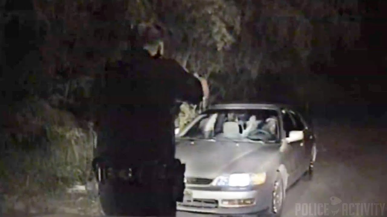 Dashcam Shows Police Officer Shooting At Suspect 7 Times - YouTube