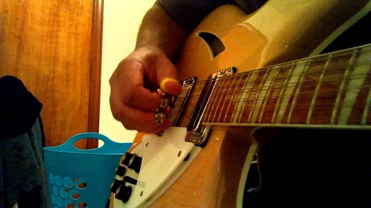 Badge/12 String Guitar break - YouTube