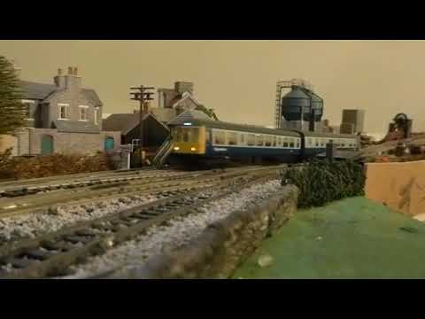 Bachmann Class 108 DMU Metro-Camel Coastal Sound decoder Fitted - YouTube