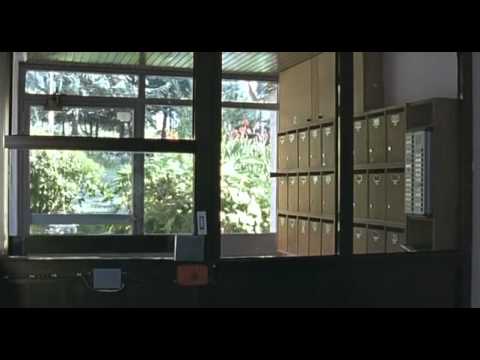 Apartman( 2004-Seyfi Teoman anısına bir kısa film i)