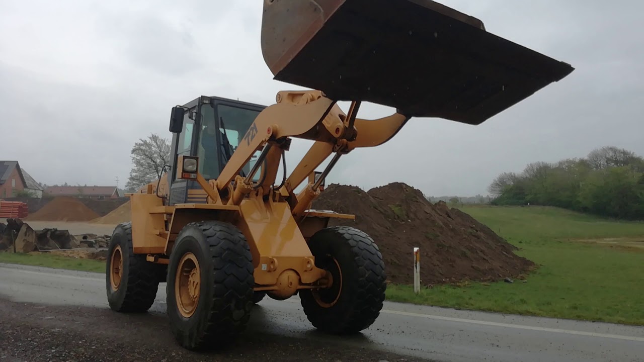 CASE 721 Wheel Loader - YouTube