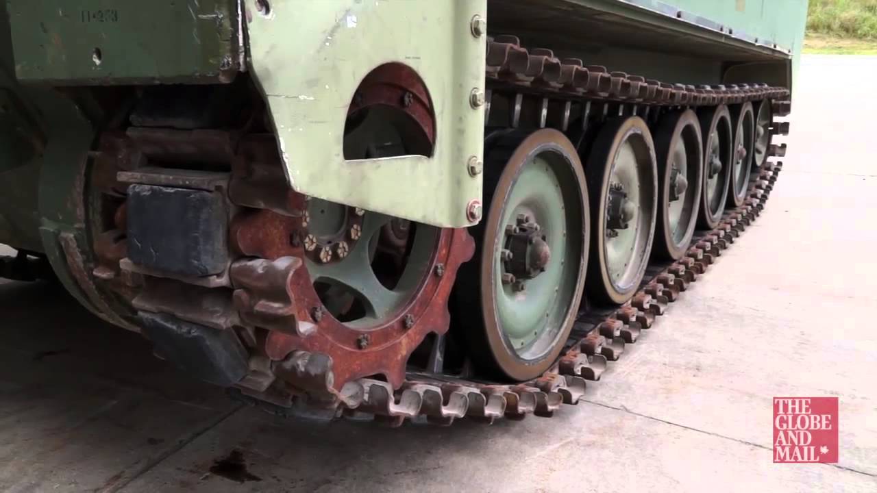 Watch a test drive of a retired M113 armoured personnel carrier - YouTube