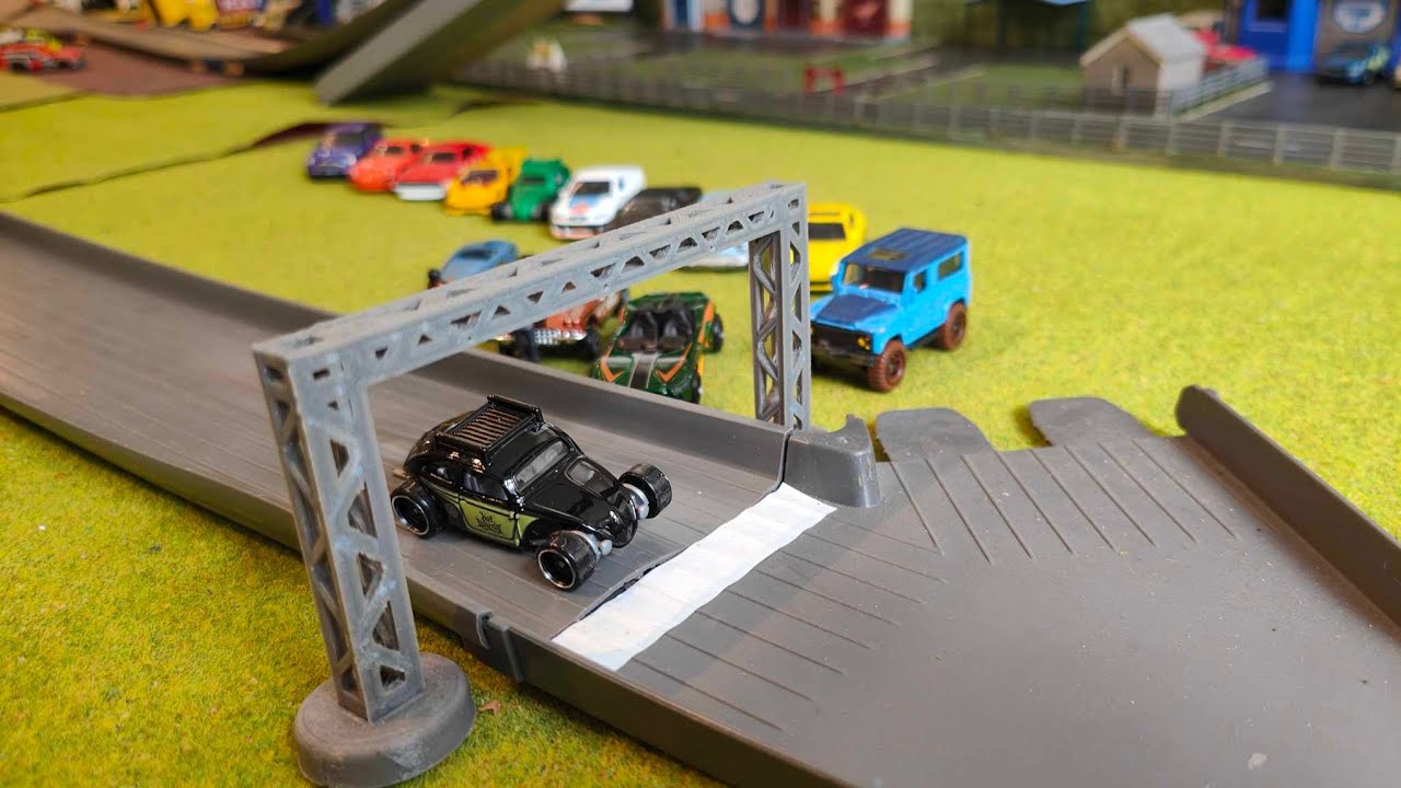 Hot Wheels 10 Pack Unboxing & Race (1:64 Scale Diecast Racing) - YouTube