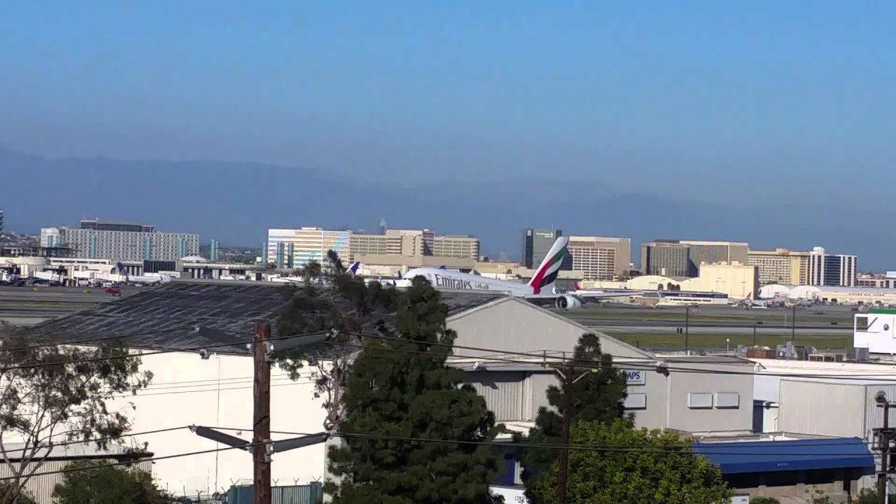 Emirates - EK 216 Super departing at LAX 25L - 2/25/2016 - A6-EON - YouTube