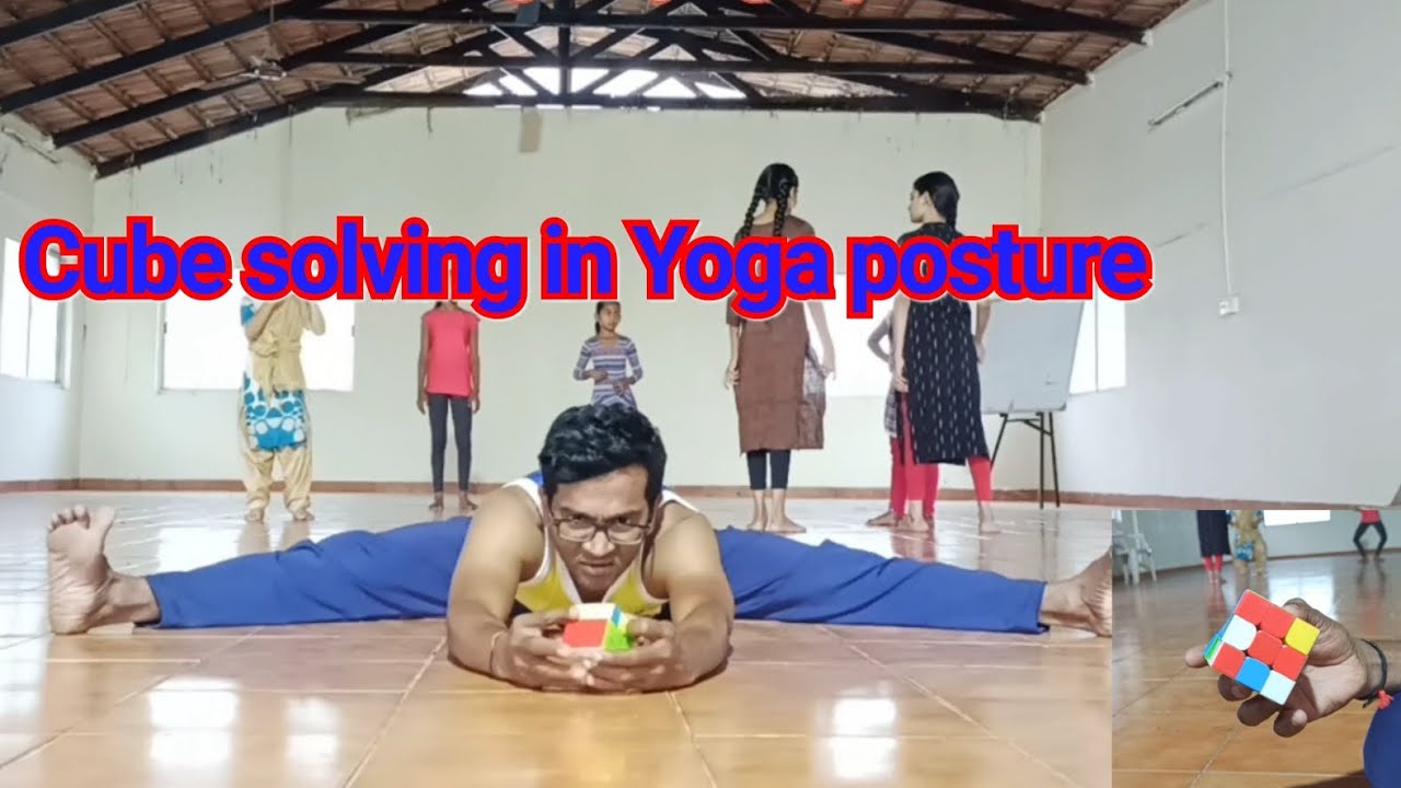 Solving Rubik's Cube in Upavishta konasana yoga posture - YouTube