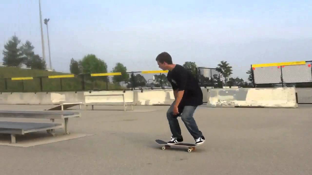 Crooked Grind To Manual - YouTube