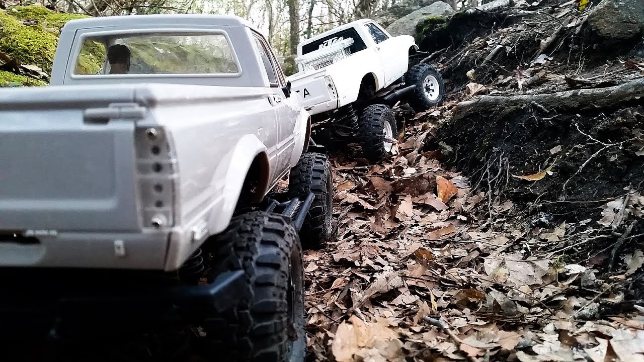 RC FPV 4x4 Toyota Hilux Trucks Axial SCX10 Extreme Rock Crawling Trail ...