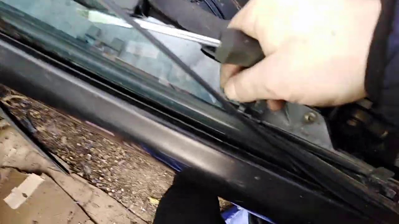 Weather Strip / Seals Removal - whole side incl windows - BMW E36 ...