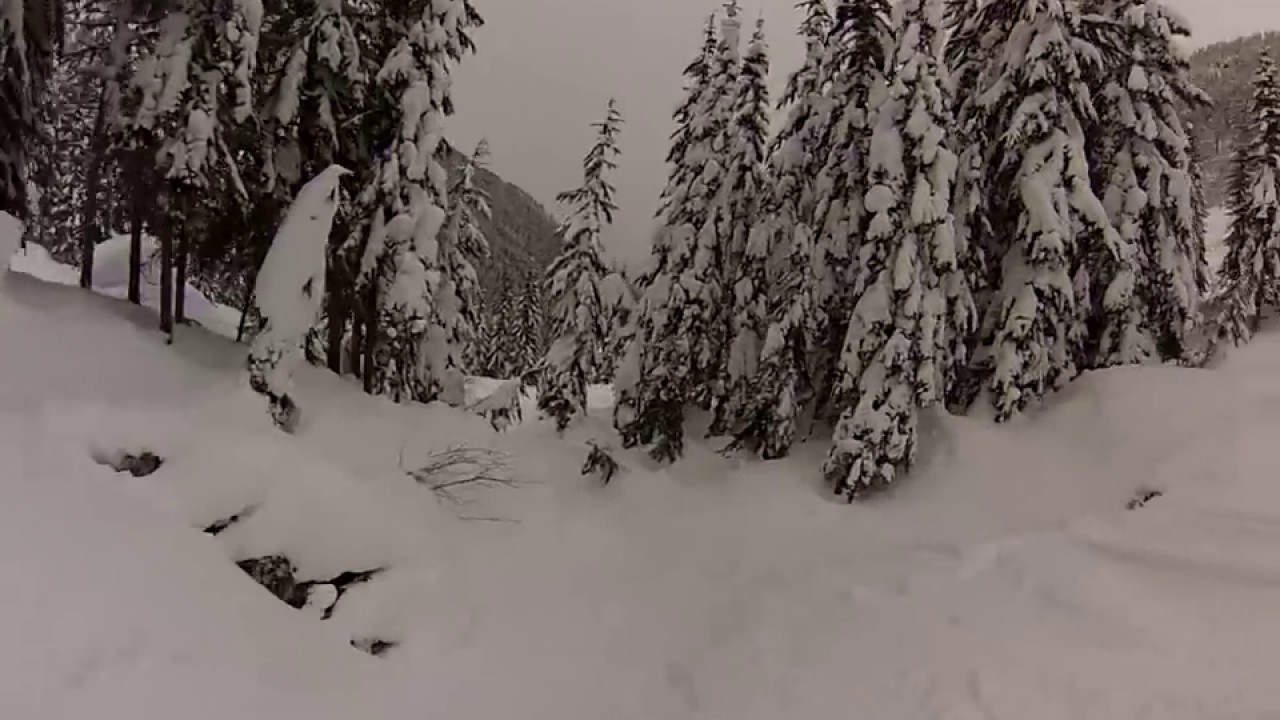 Snowboarding the Backside of Stevens Pass - Washington State - YouTube