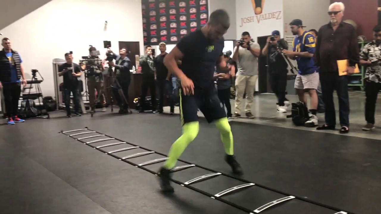 VASILIY LOMACHENKO'S (UNREAL) FOOTWORK DRILL SKILLS - YouTube