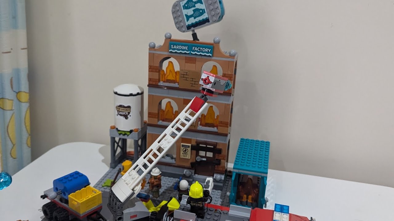 lego city 60321 sardine factory - YouTube