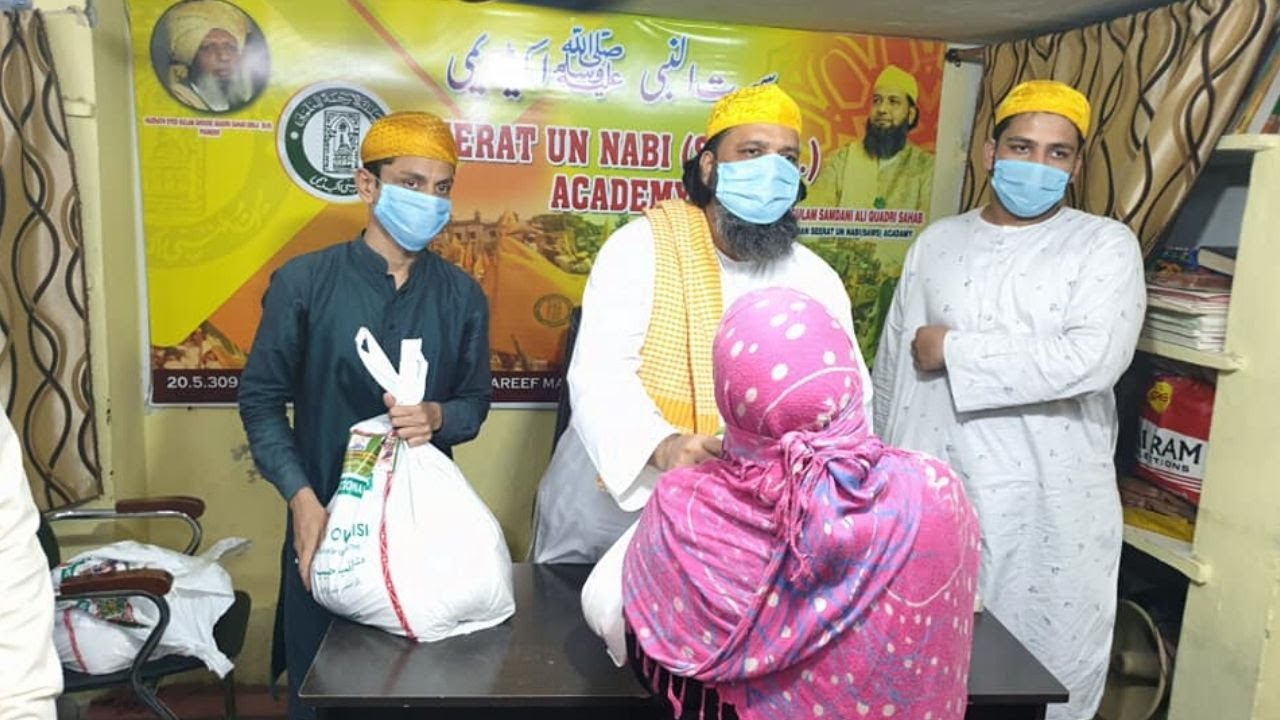 Moulana Ali Quadri Distribute Ration Kits - IND TODAY - YouTube