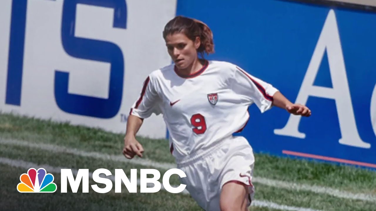 'Gods Of Soccer' Names The 100 Greatest Soccer Players Of All Time ...