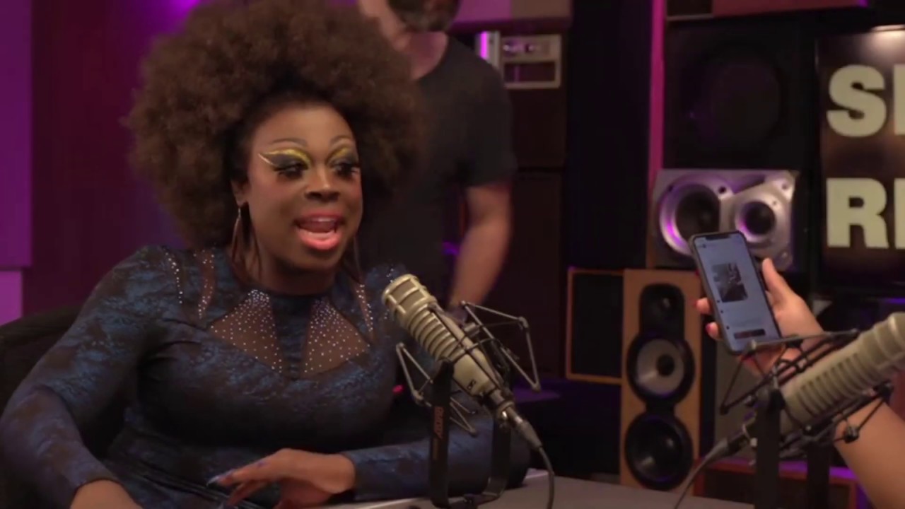 Bob reacting to Coco Montrese vs. Alyssa Edwards' lip sync for the ...