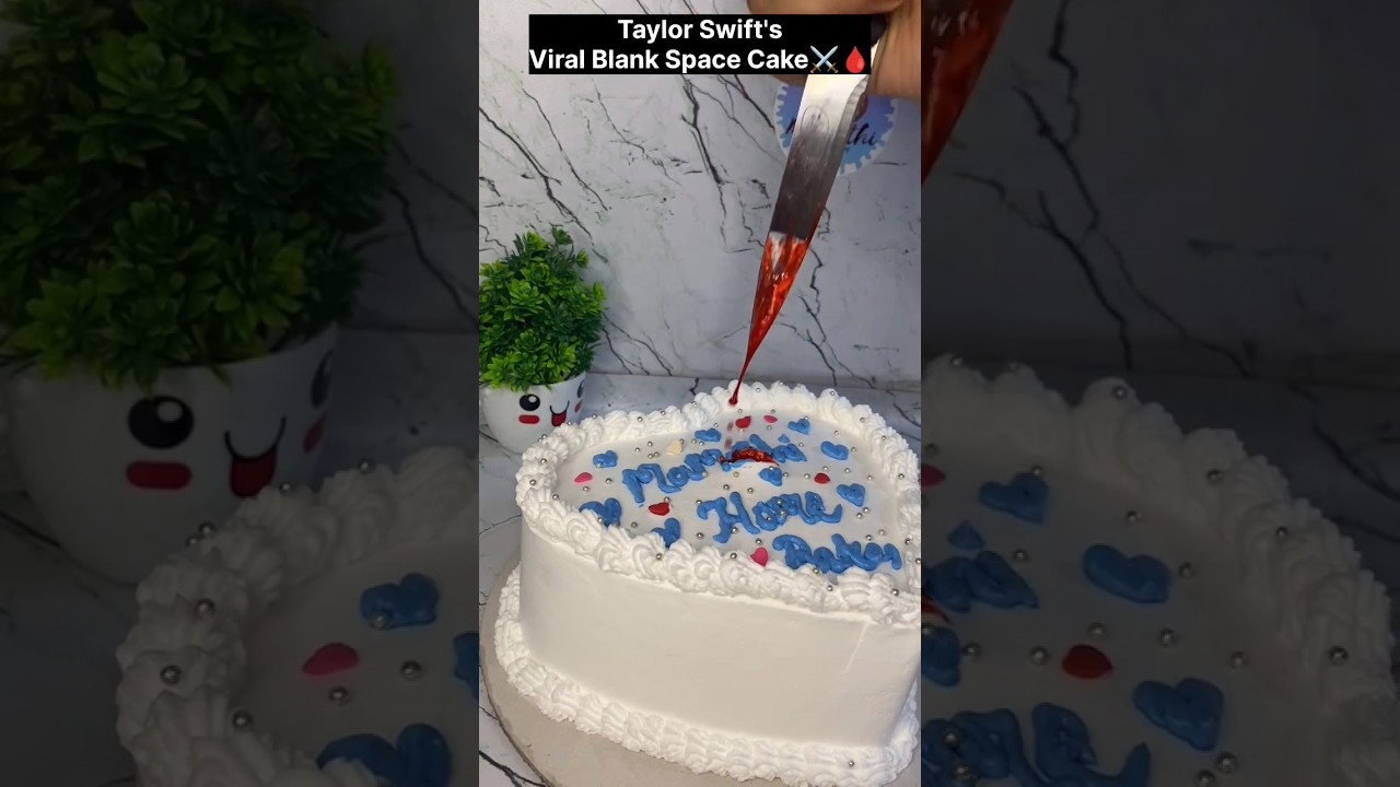 Taylor Swift's viral space blank cake ⚔️🩸 Let's try this with your ...