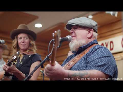 Redd Volkaert Trio - Old Fashioned Love - Featuring Caleb Klauder, Reeb Willms, and Riley Colcagno