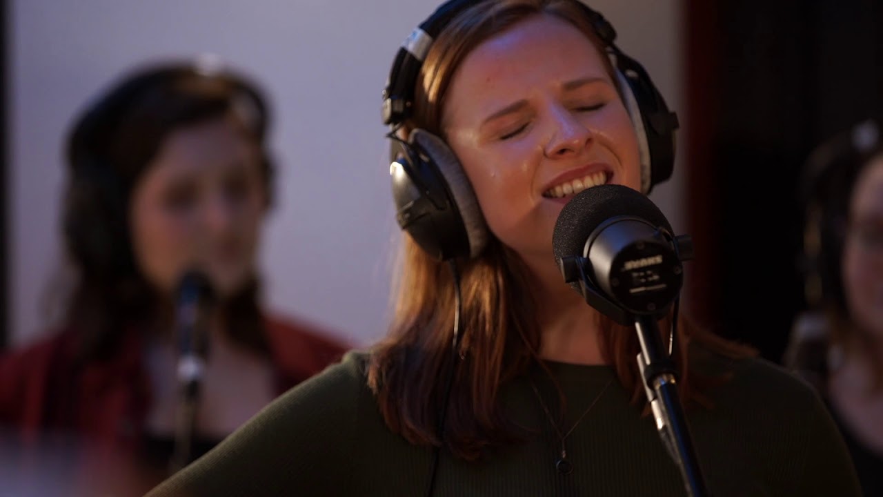 Equinox Sessions #2 - Beth Malcolm - YouTube