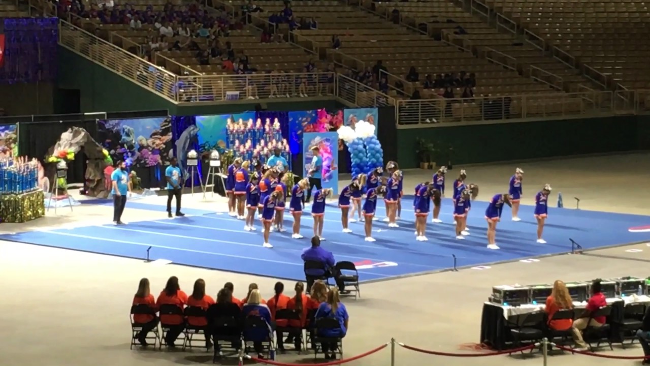 WV JV WOLVES CHEER SQUAD - YouTube