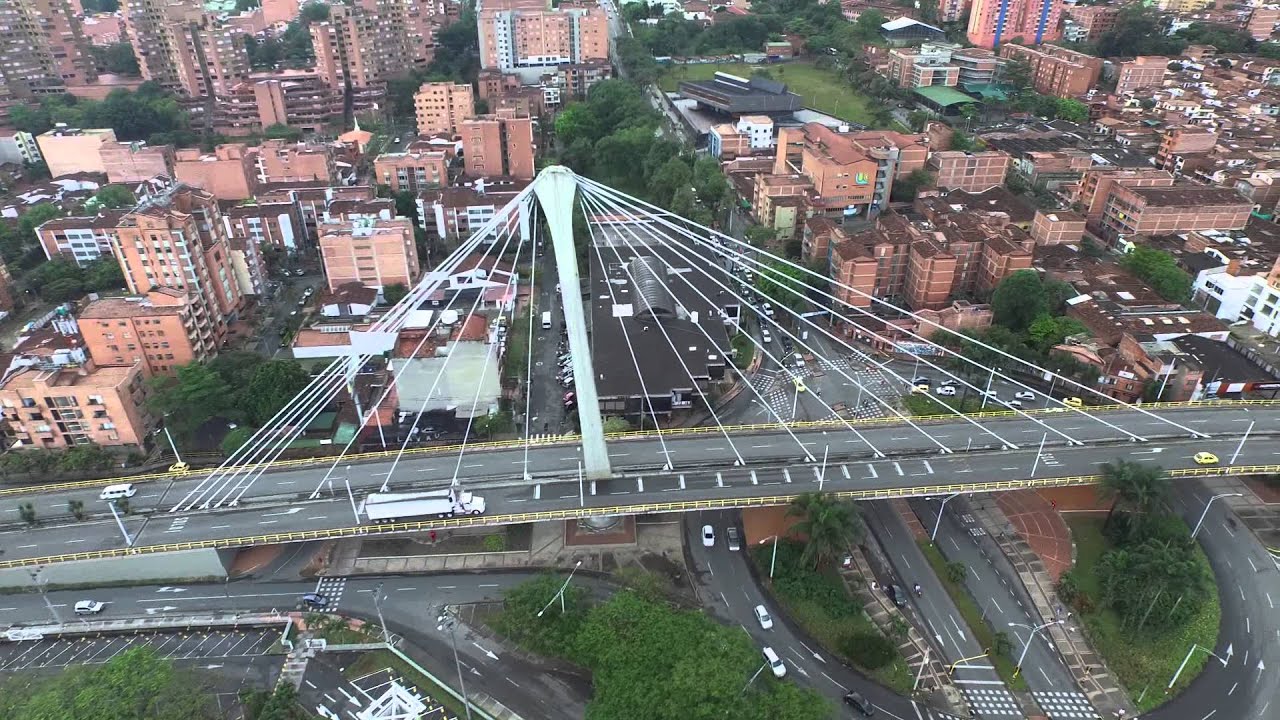 Drone Phantom / Glorieta de Envigado Medellin Colombia - YouTube