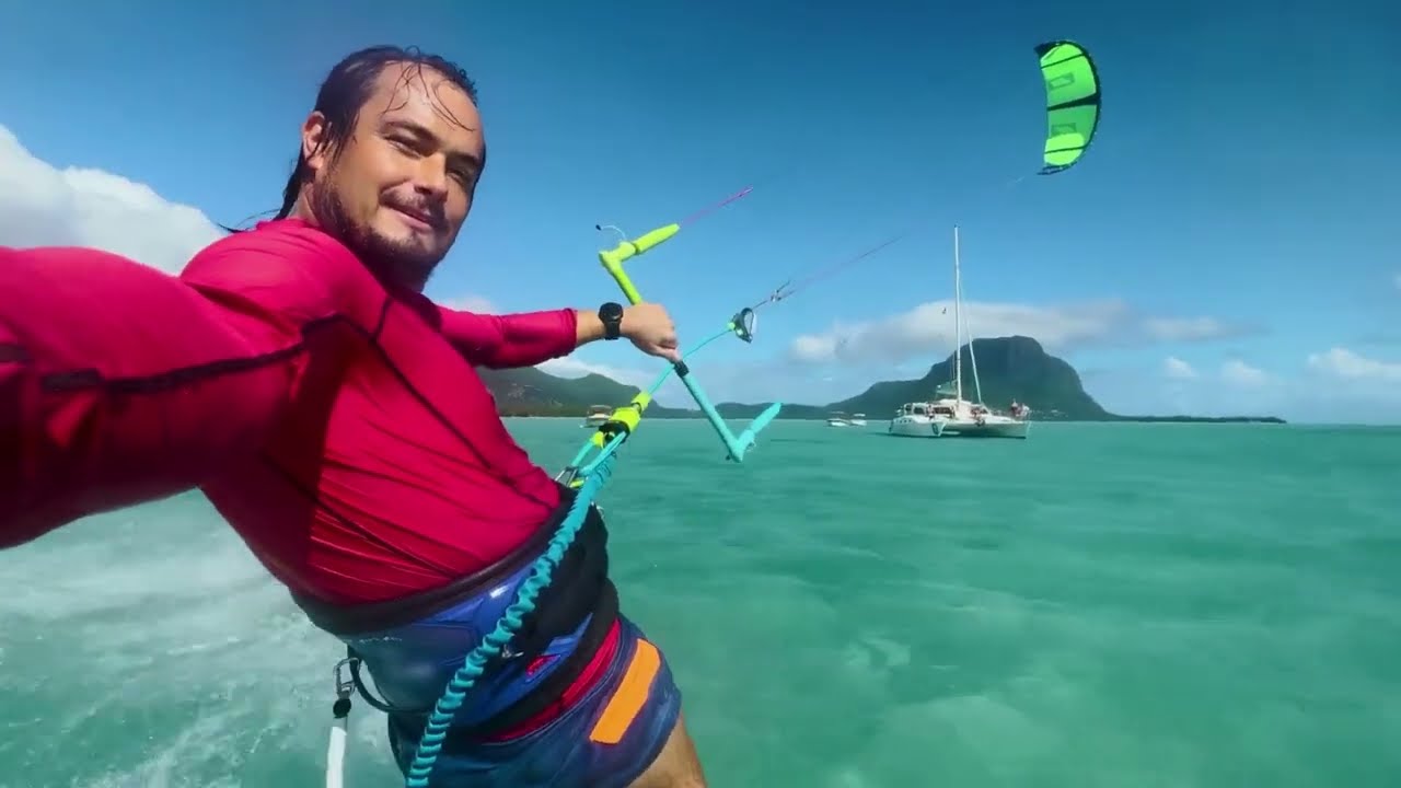 Extreme Kitesurfing ,, shows awesome Flips and techniques - YouTube