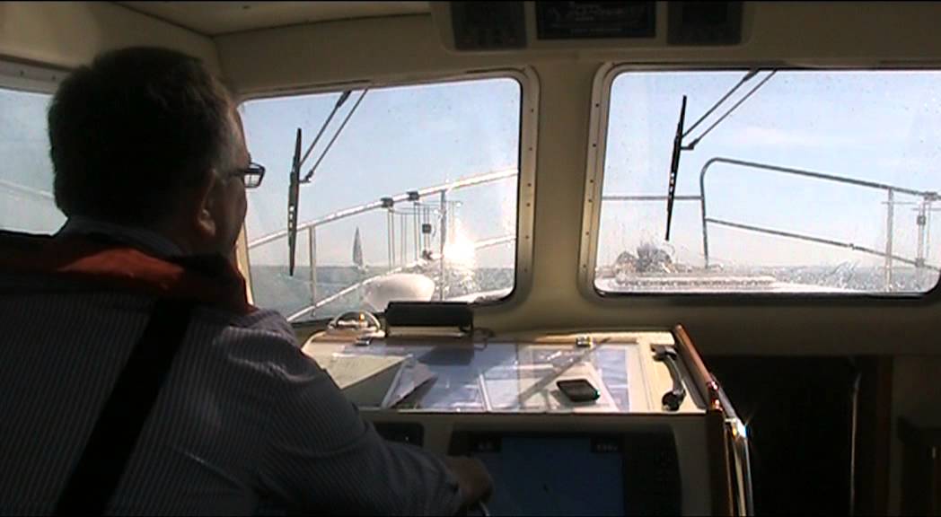 Hardy 32 Used Boat test for Motor Boats Monthly - YouTube