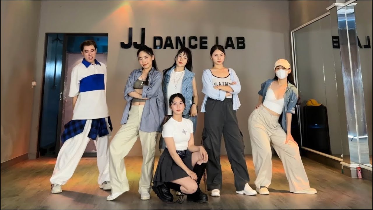 🌷Mr. JJ dances with Vangthilinh🌷💃💃 - YouTube