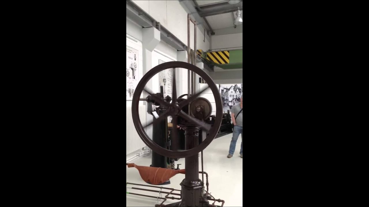 Original Otto Four stroke engine from 1867 running! - YouTube