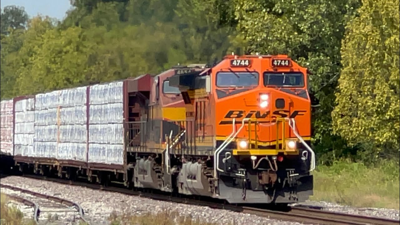 BNSF EB freight train with KCS#4654 trailing second on H MEMKCK1 15A on September14/2023 - YouTube