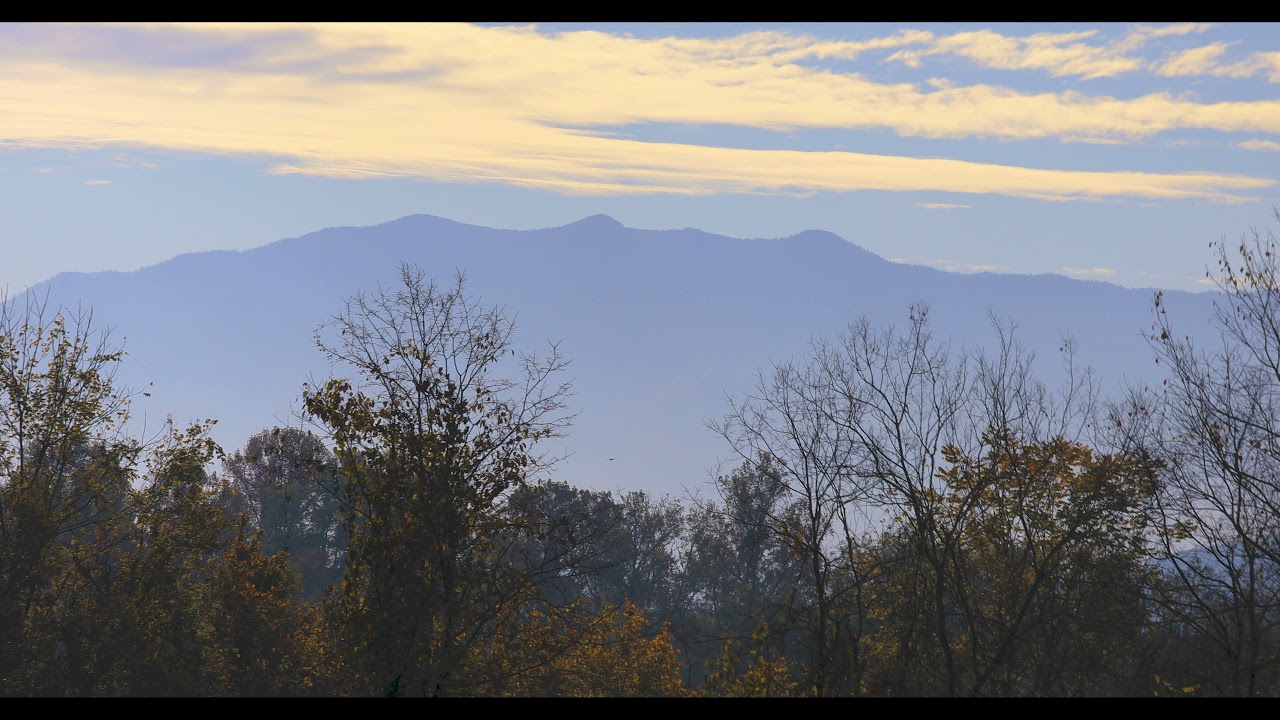 Bluff Mountain Fall Driving Tour - YouTube