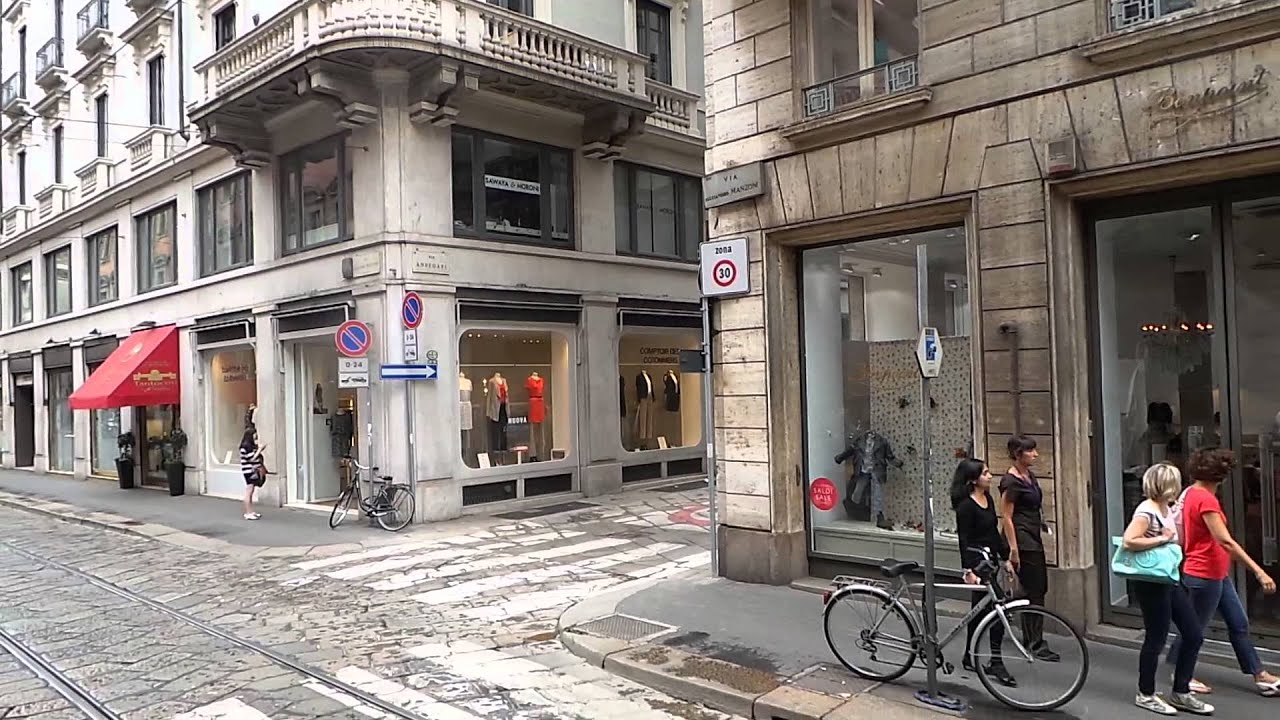 Inside the Tram, Milan Italy 2015 - YouTube