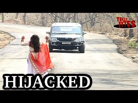 Villagers HIJACKED in Udaan ! Suraj to the RESCUE