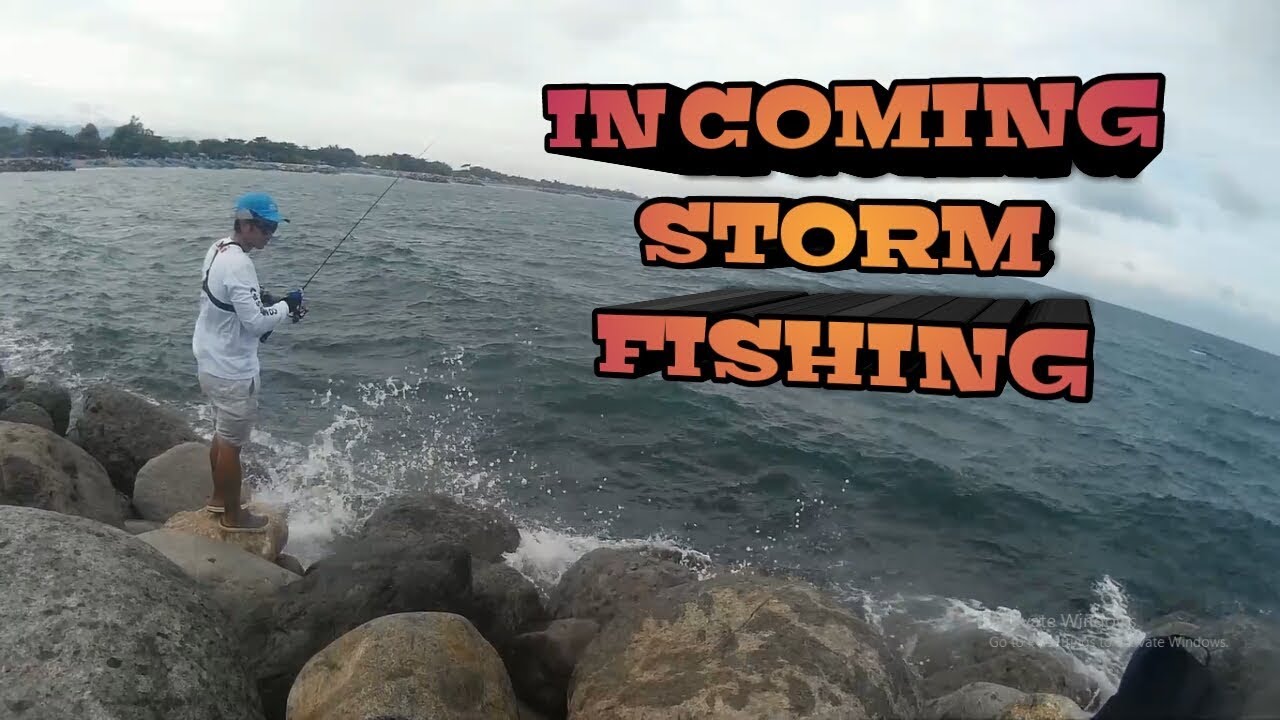 FISHING DURING INCOMING STORM|INSHORE FISHING - YouTube