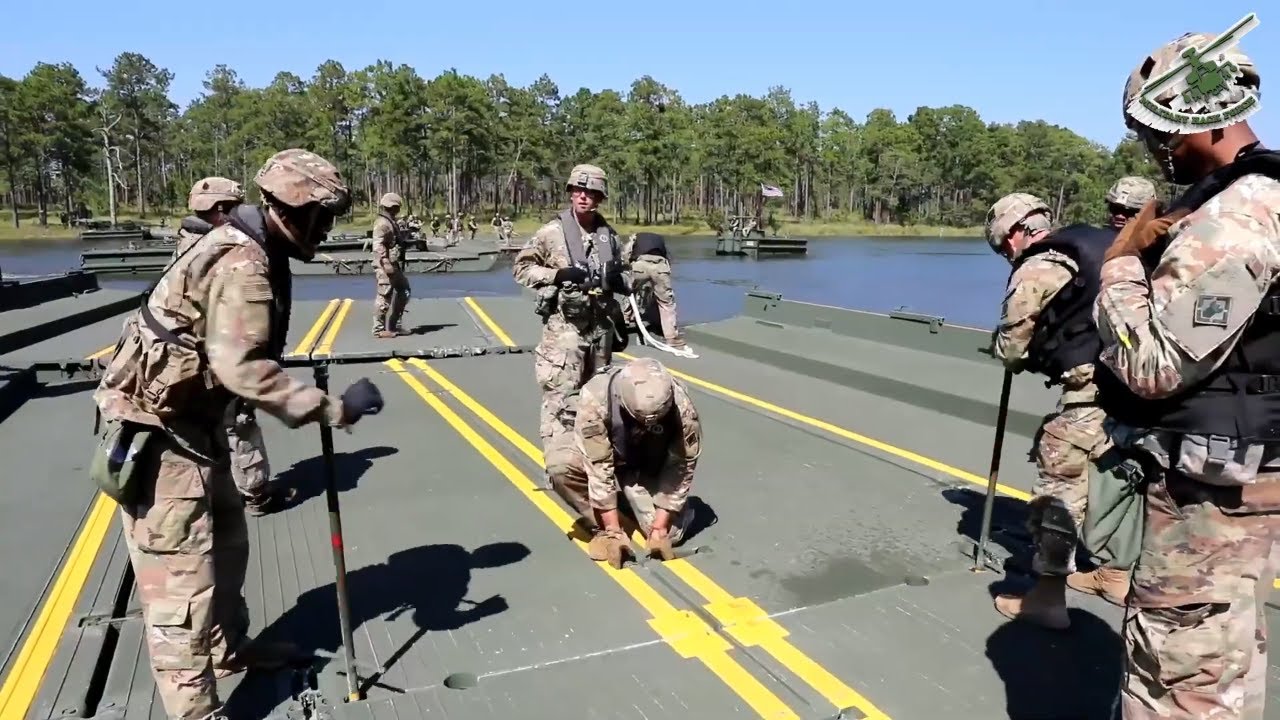 US Army Prepares for War in Ukraine Wet Gap Crossing over River - YouTube