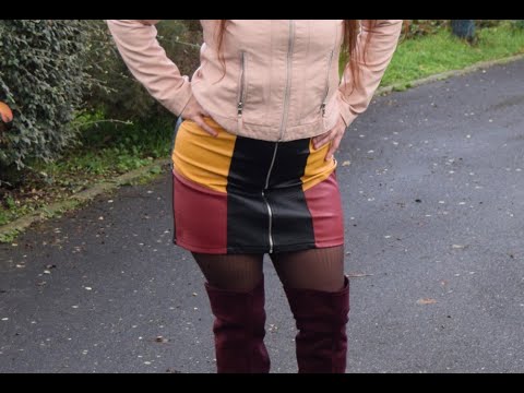 Multicolor faux leather mini skirt - Mini jupe en simili cuir multicolore